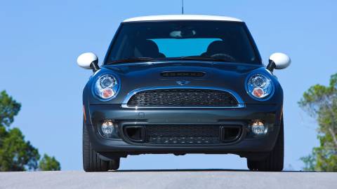 2010 Mini Cooper Hardtop Pricing, Photos & Specs
