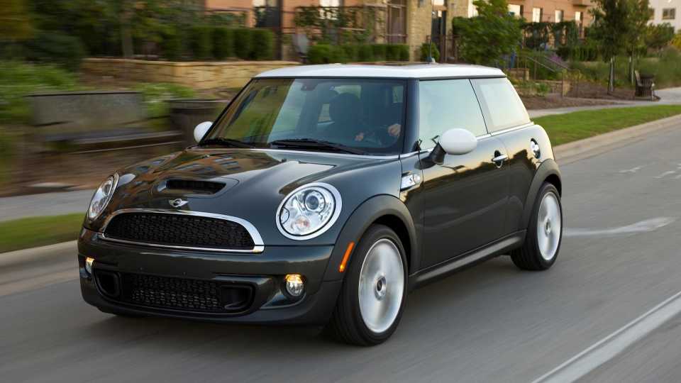 2008 Mini Cooper Hardtop Pricing, Photos & Specs