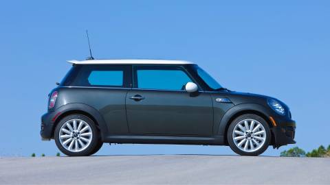 2010 Mini Cooper Hardtop Pricing, Photos & Specs