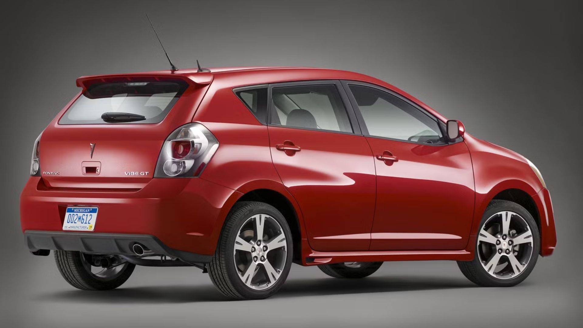 2010 Pontiac Vibe Pricing, Photos & Specs