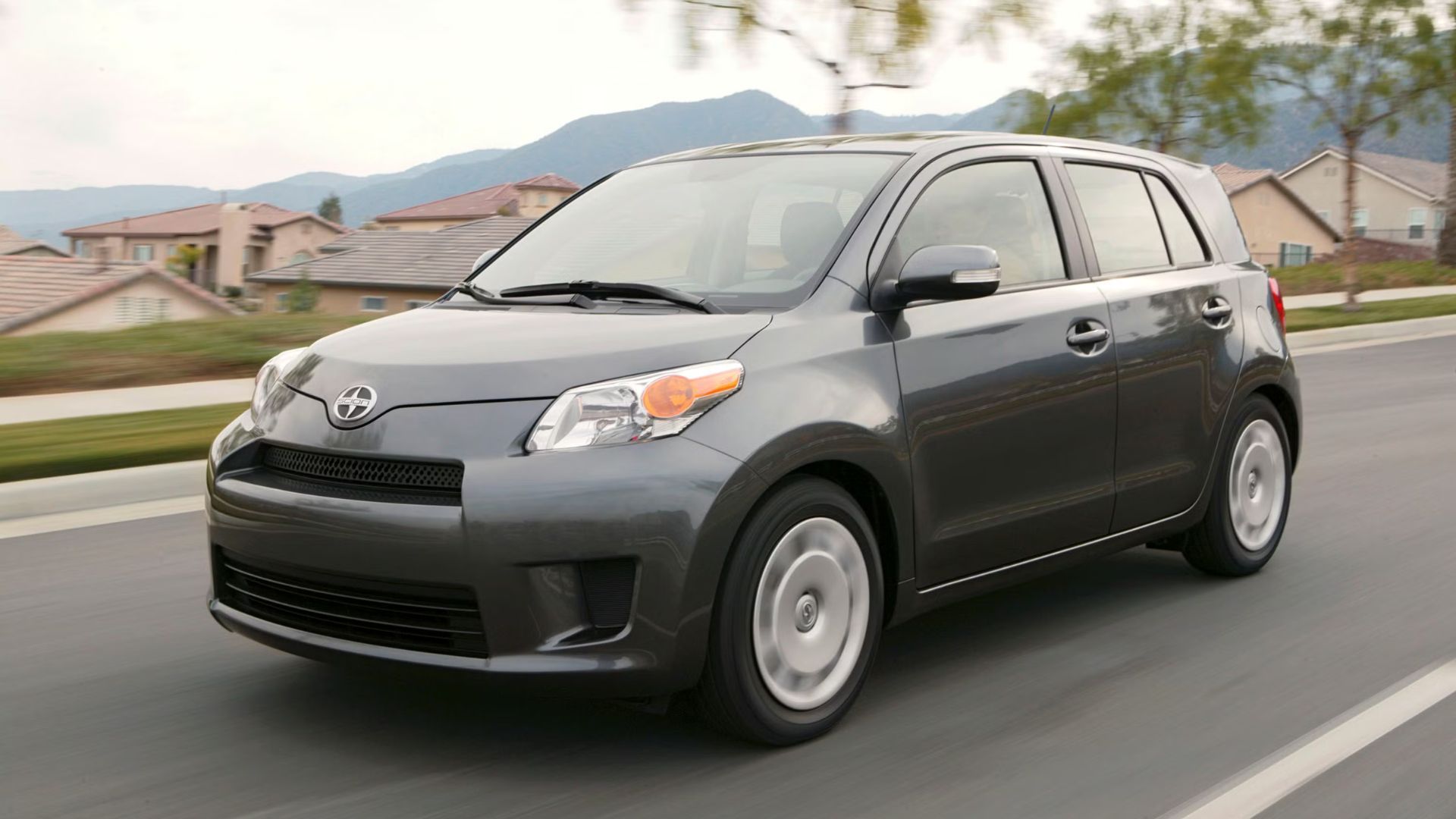 2009 Scion xD Pricing, Photos & Specs