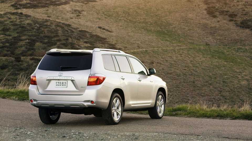 2010 Toyota Highlander Pricing, Photos & Specs