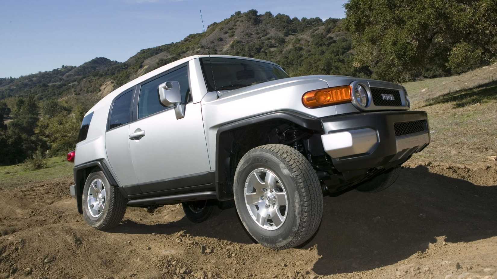 2008 Toyota FJ Cruiser Pricing, Photos & Specs