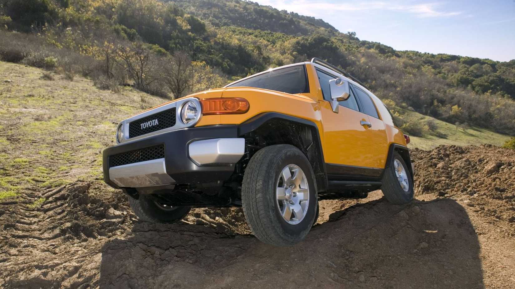 10 Biggest Differences Between The Old And New Toyota FJ Cruiser