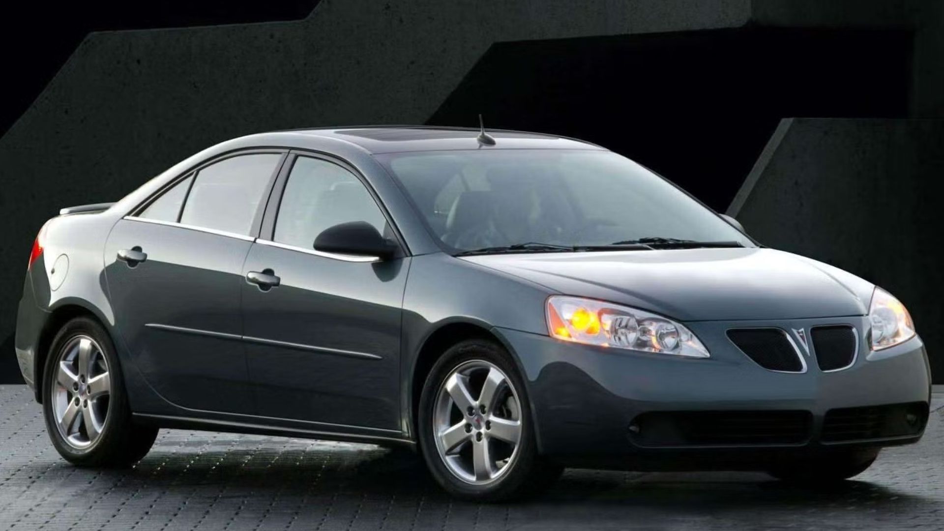 2010 Pontiac G6 Sedan Pricing, Photos & Specs