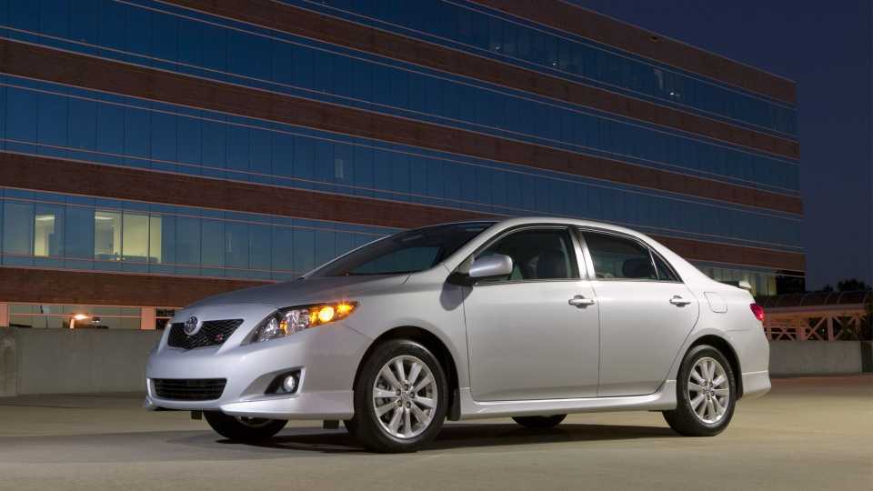 2010 Toyota Corolla Sedan Pricing, Photos & Specs