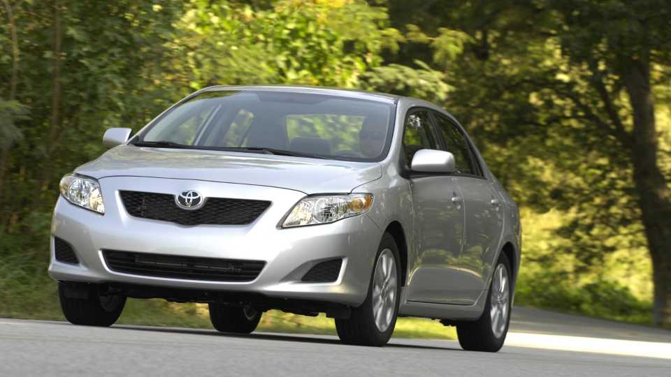 2010 Toyota Corolla Sedan Pricing, Photos & Specs