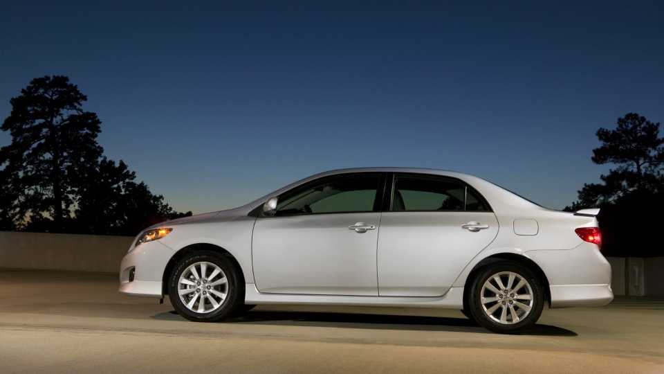 2010 Toyota Corolla Sedan Pricing, Photos & Specs