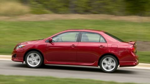 2009 Toyota Corolla Sedan Pricing, Photos & Specs