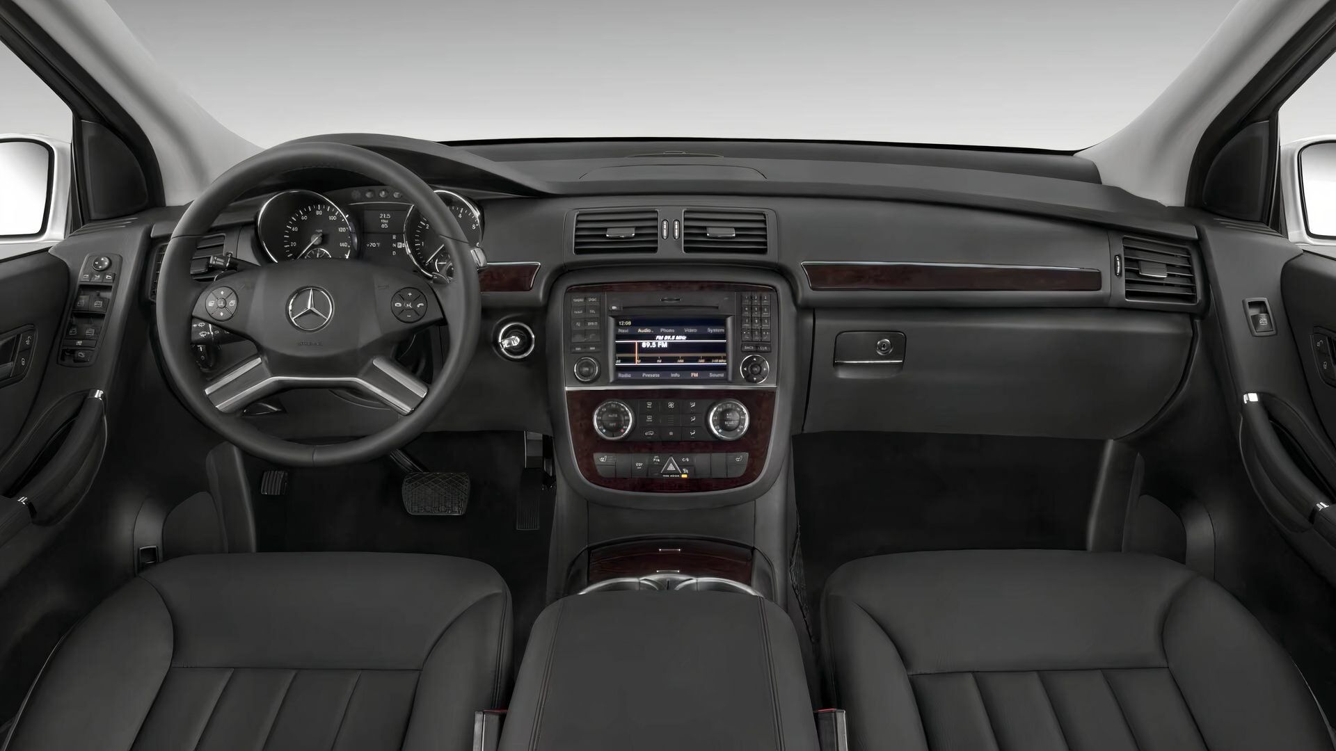 2009 Mercedes-Benz R-Class Interior Photos