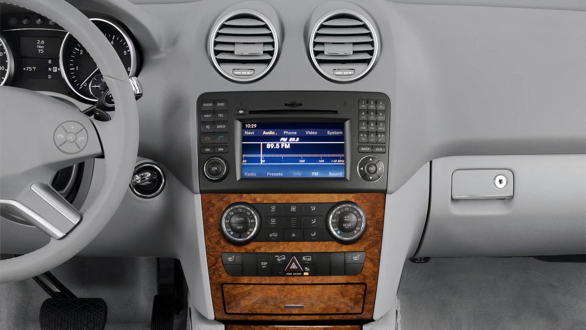 2024 Mercedes Ml350 Interior