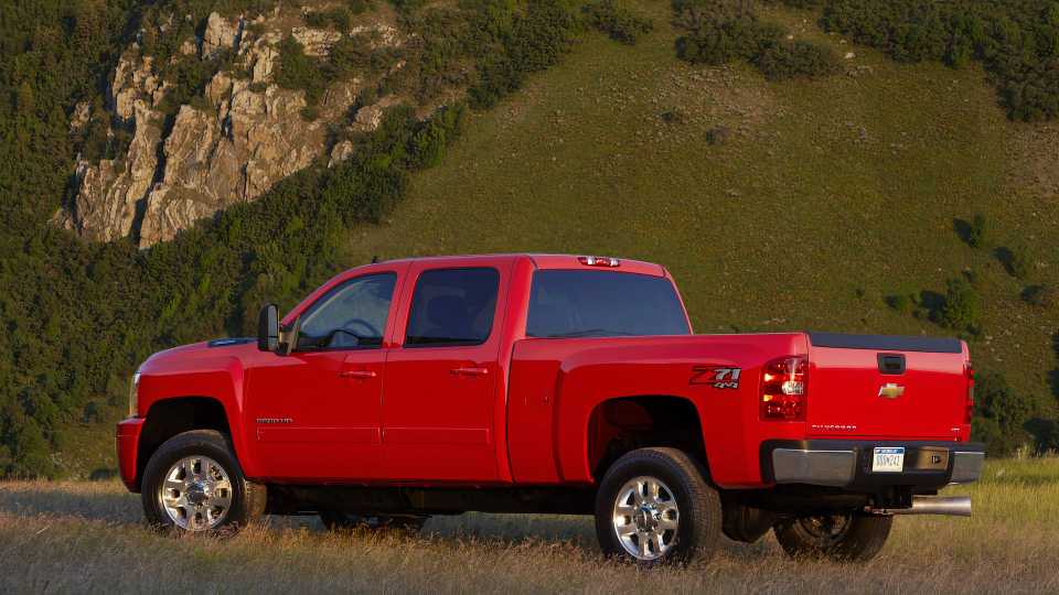 2010 Chevrolet Silverado 2500HD Pricing, Photos & Specs