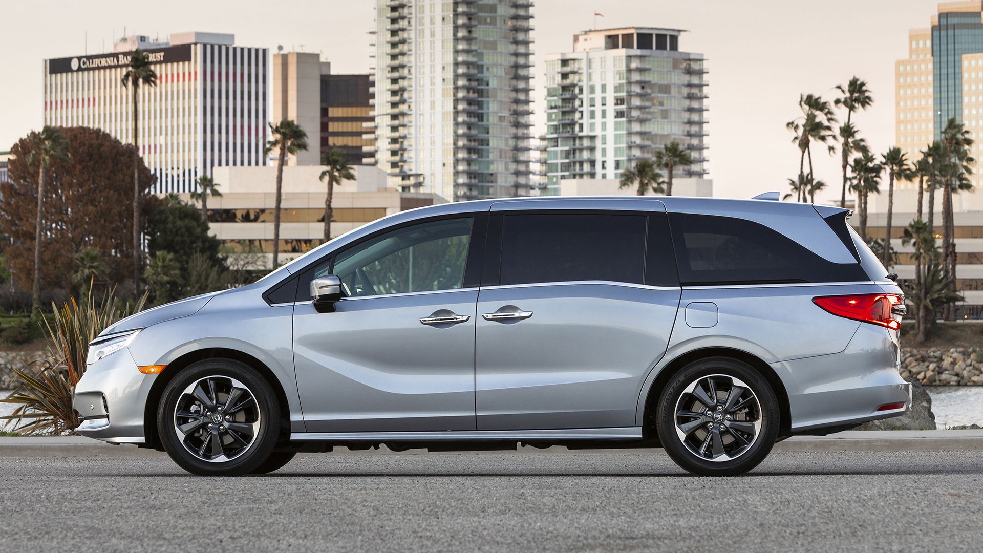 Photo Galleries | CarBuzz