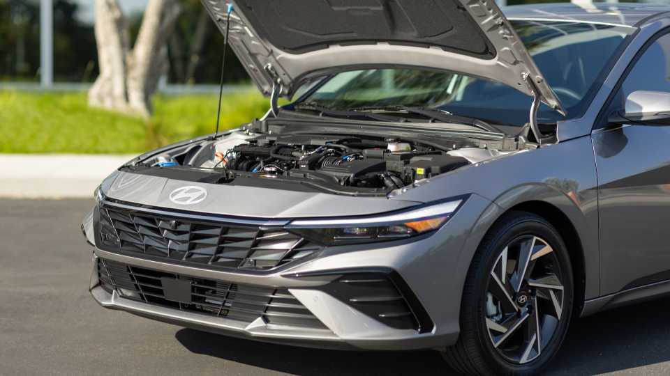 2024 Hyundai Elantra Images: Interior And Exterior Gallery
