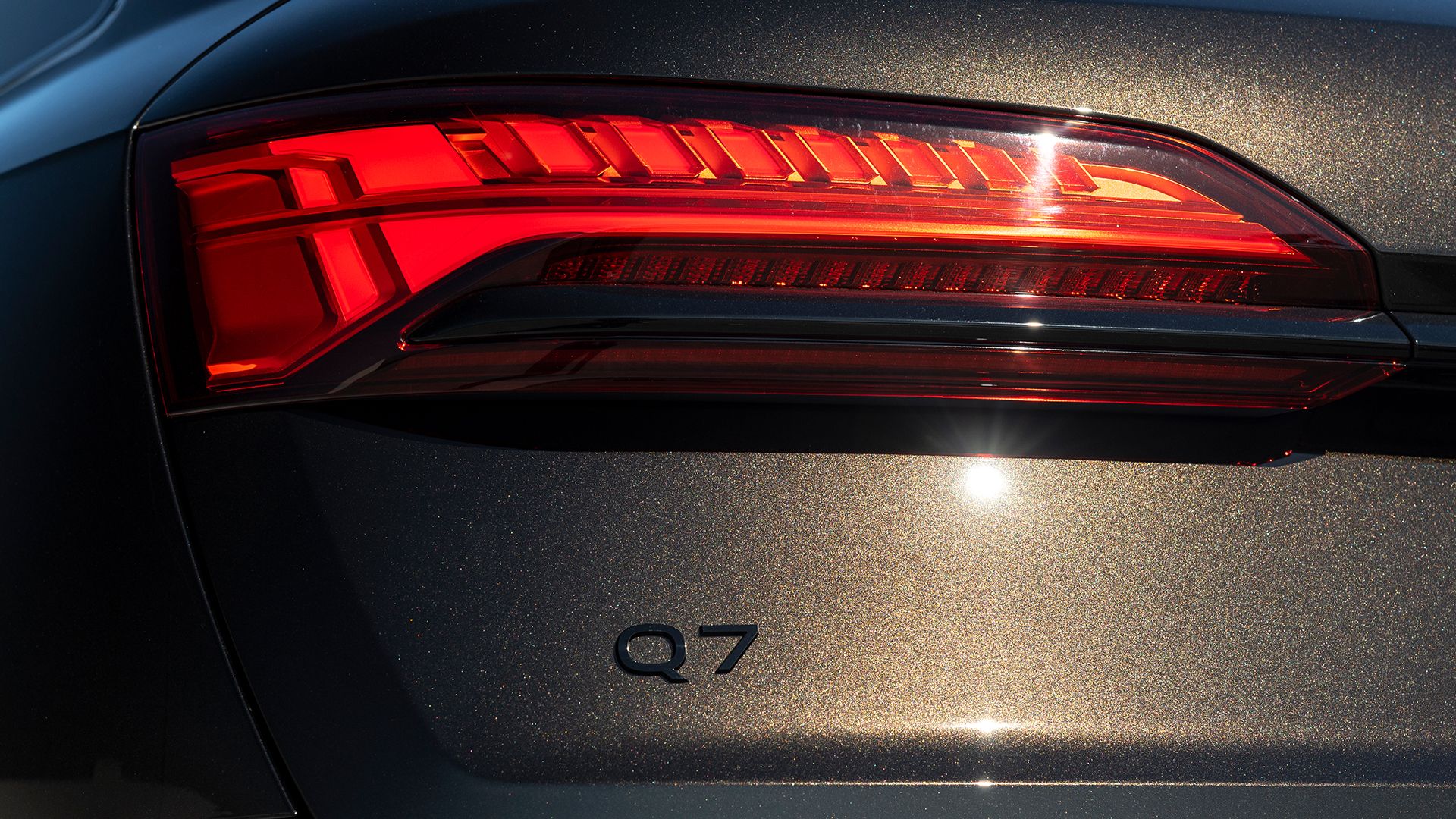 2025 Audi Q7 Pricing, Photos & Specs