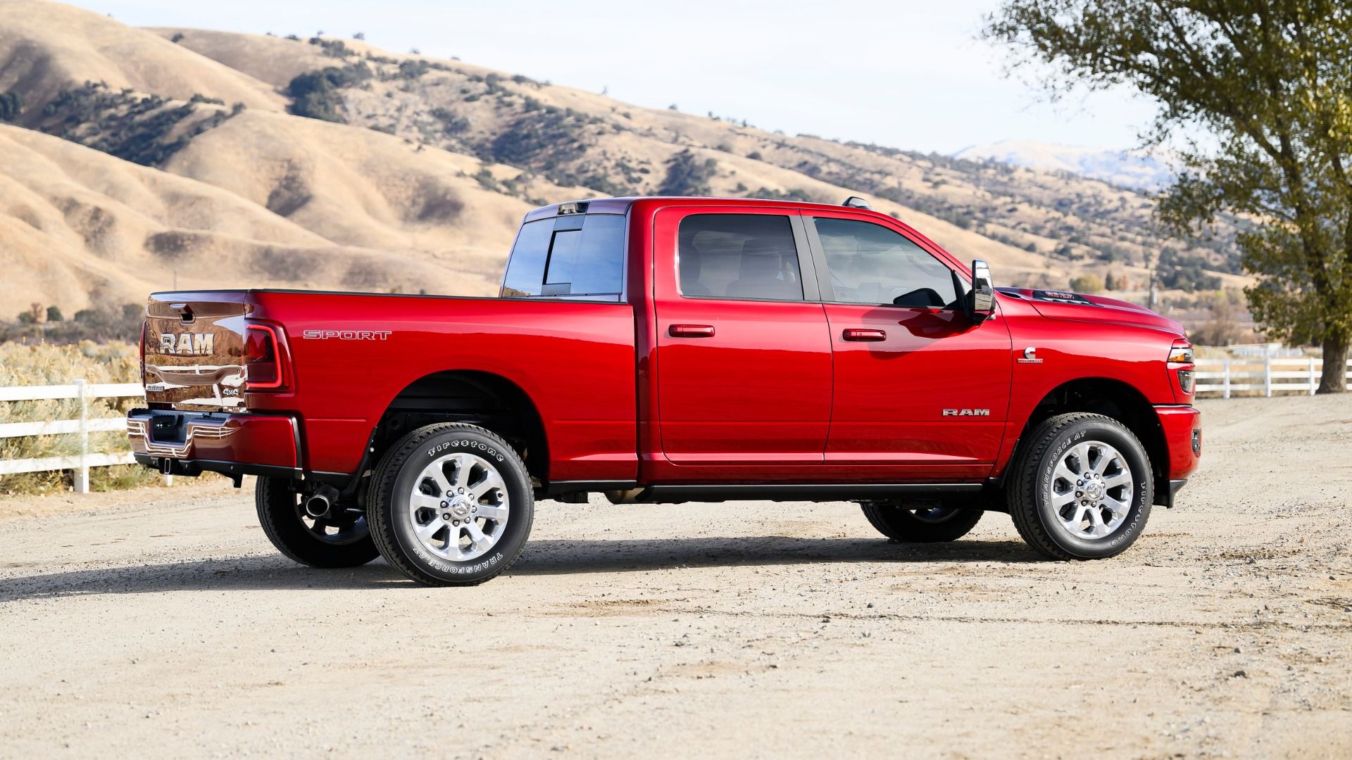 2025 Ram 2500 HD Photo Gallery: Interior and Exterior