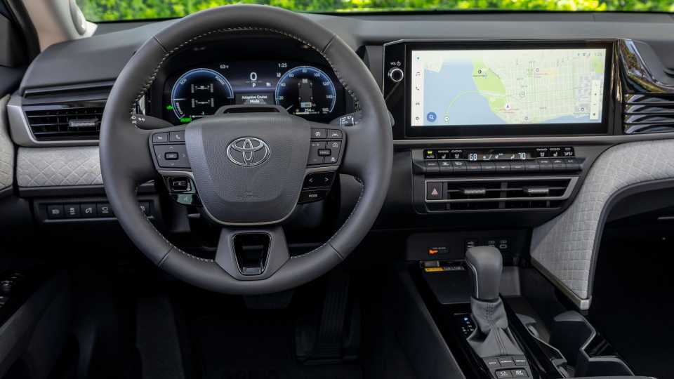 2025 Toyota Camry Pricing, Photos & Specs