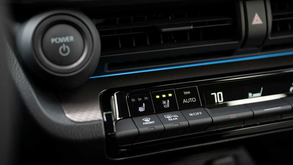 2025 Toyota Prius Photo Gallery: Interior and Exterior