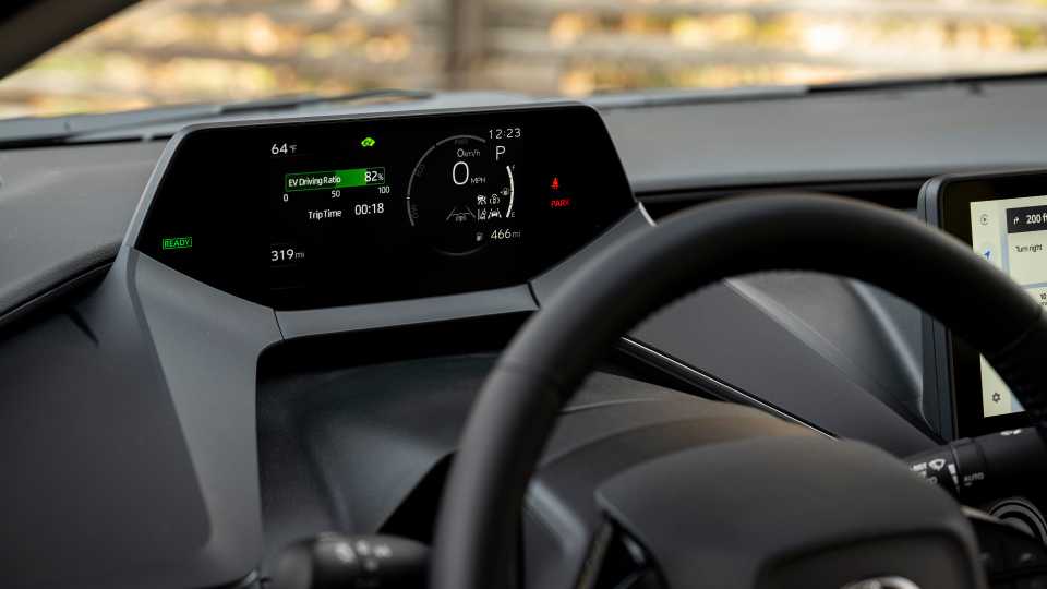 2025 Toyota Prius Photo Gallery: Interior and Exterior