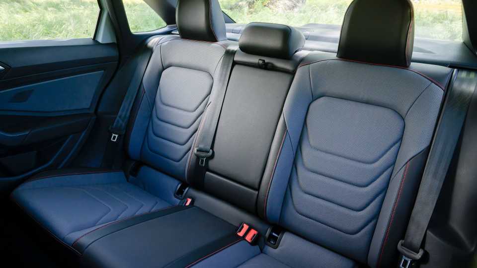 2025 Volkswagen Jetta Pricing, Photos & Specs