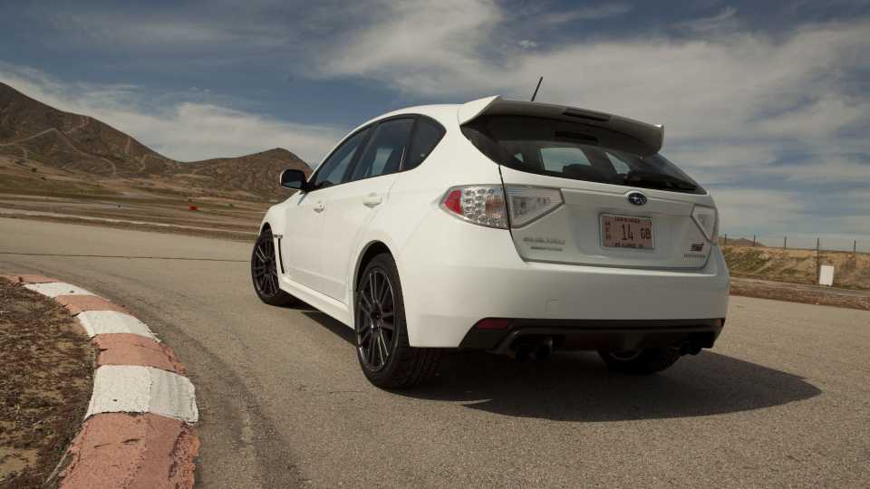 2009 Subaru Impreza WRX STI Hatchback Pricing, Photos & Specs