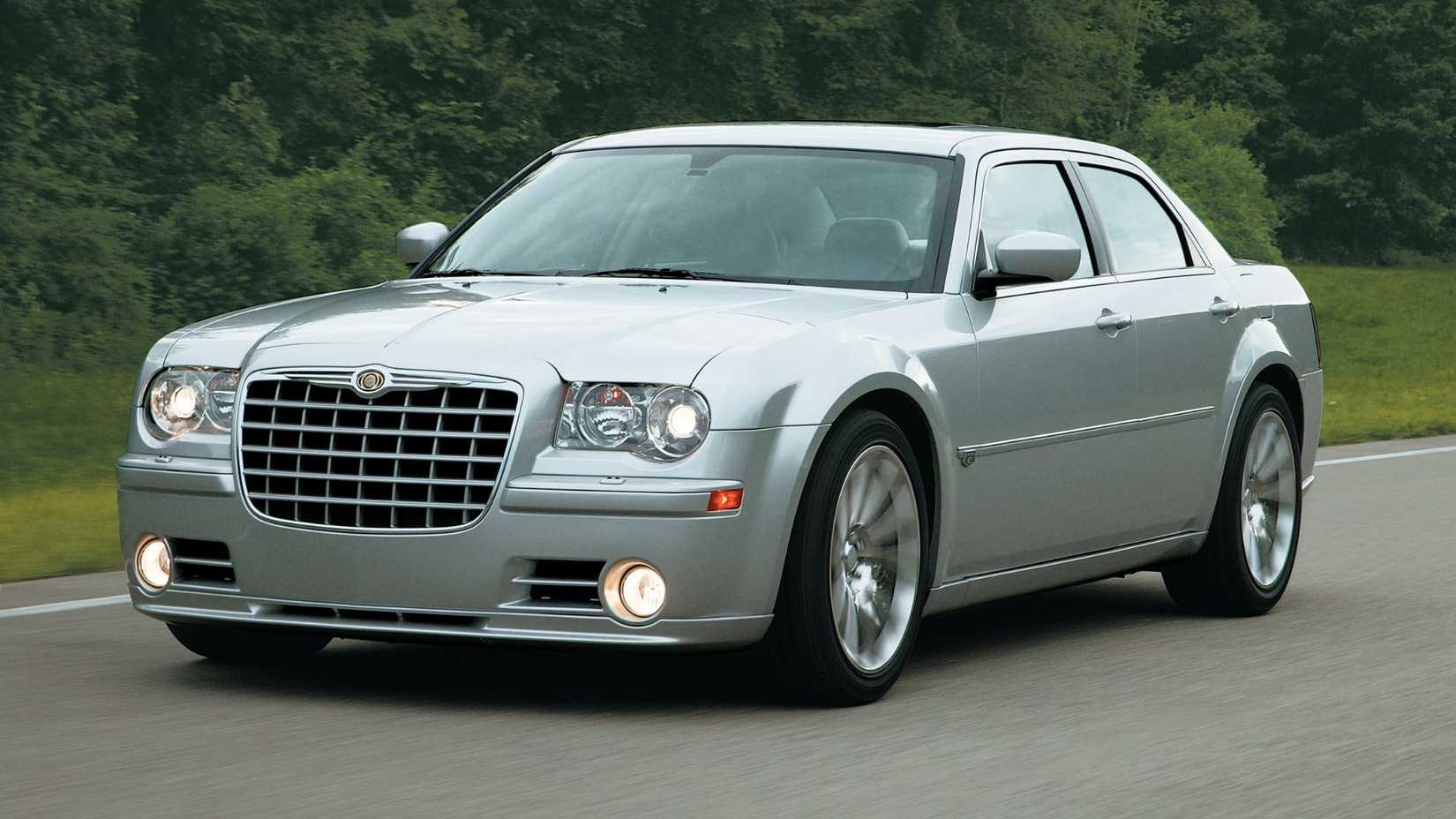 08 Chrysler 300 Tire Size