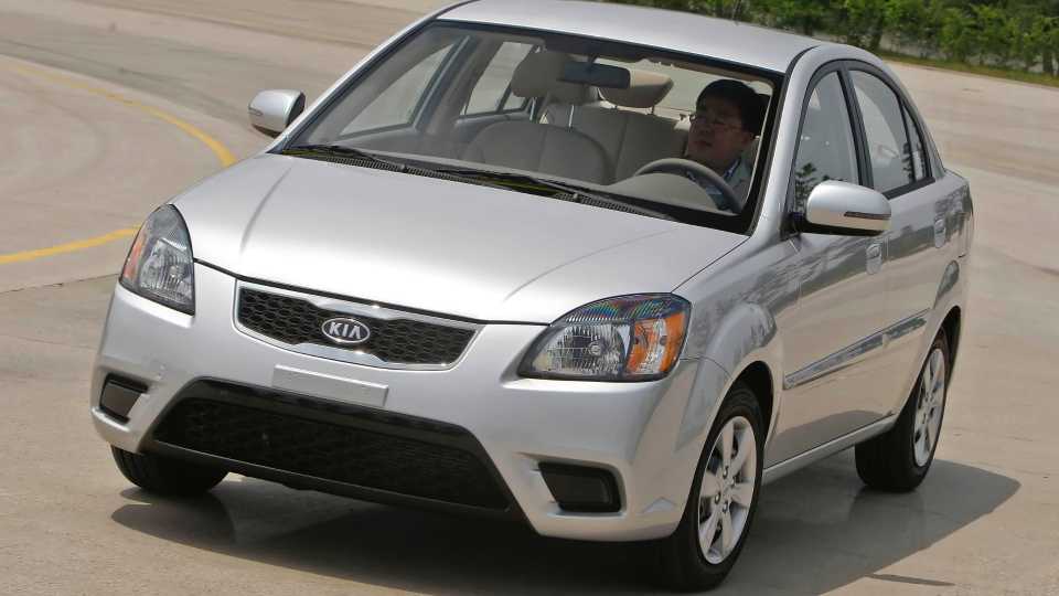 2010 Kia Rio Pricing, Photos & Specs