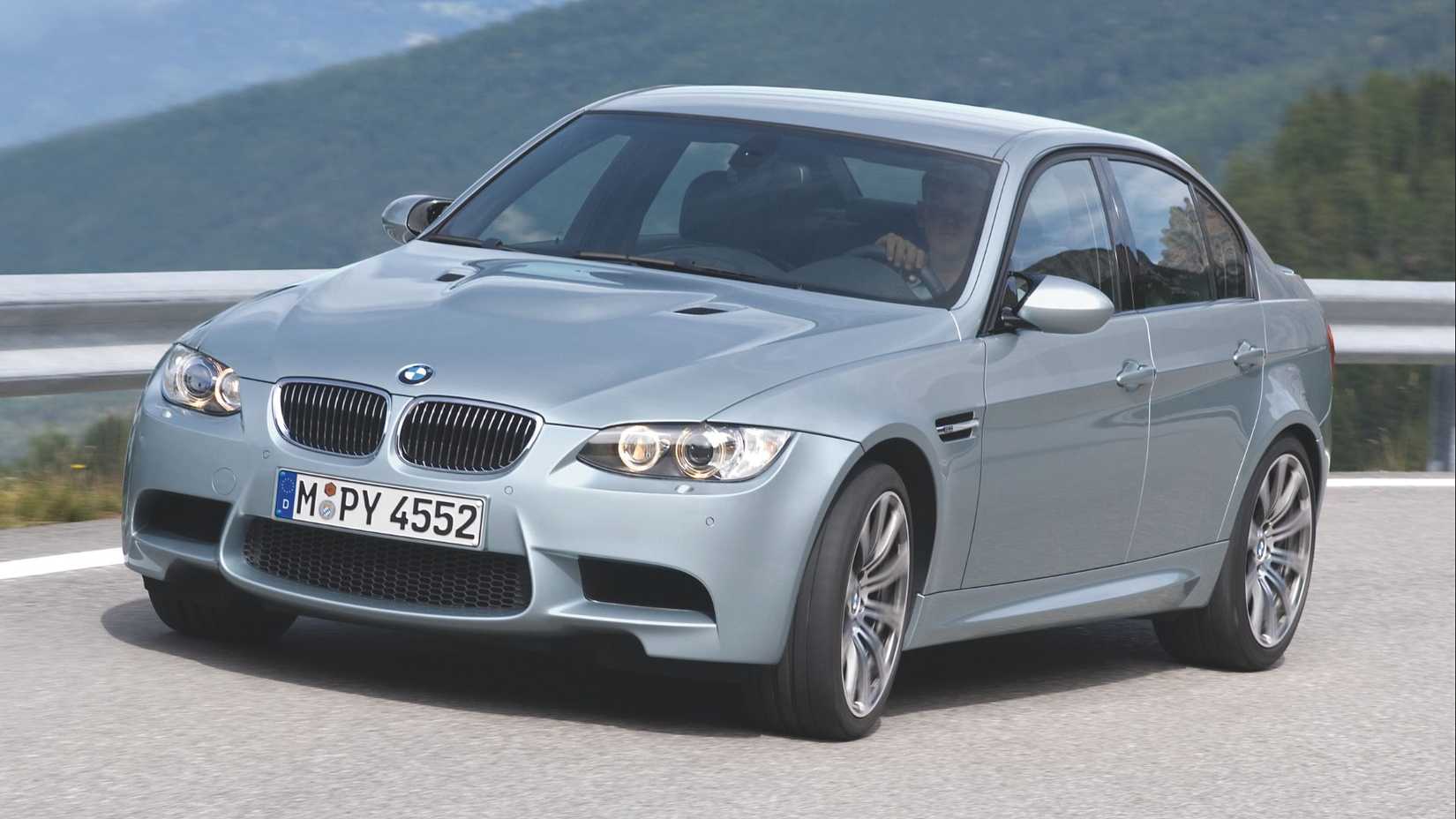 BMW 335d and 535d: Diesel Sedans That Can Outrun an M3 in Rolling ...