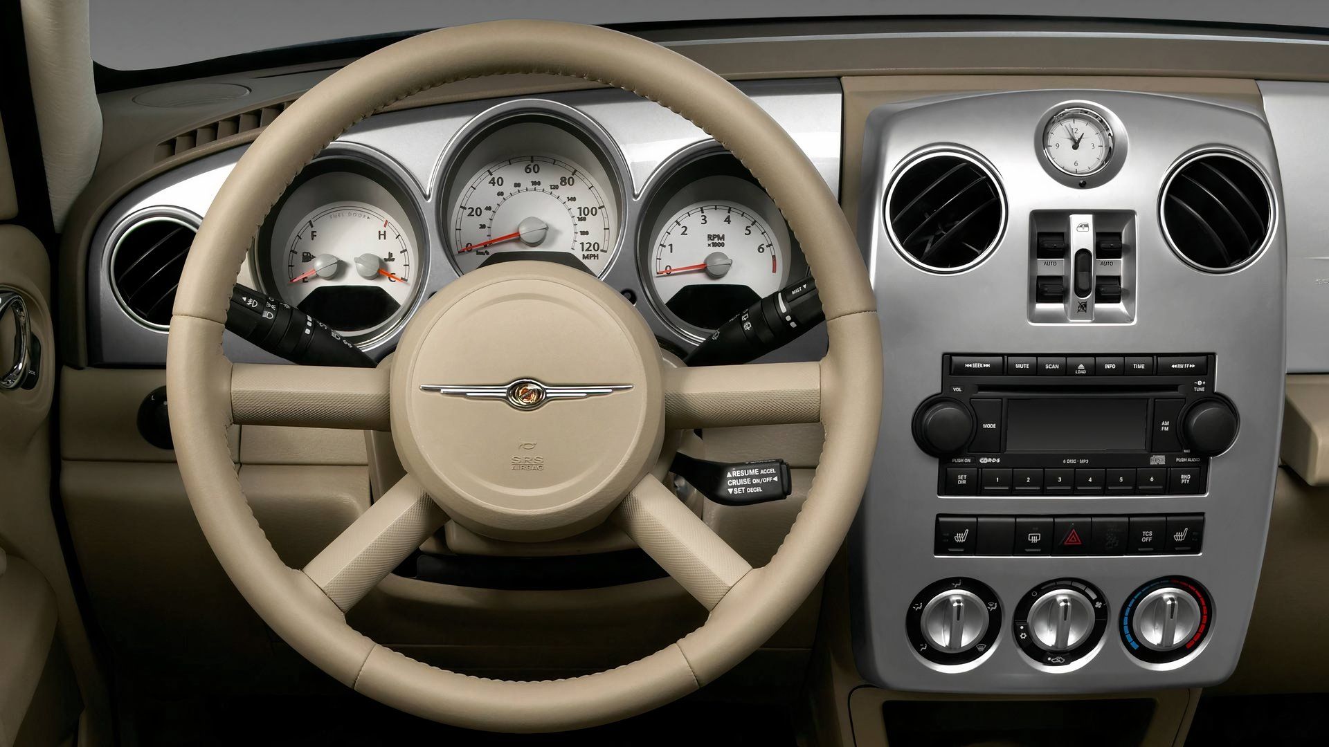 2010 Chrysler PT Cruiser Interior Photos