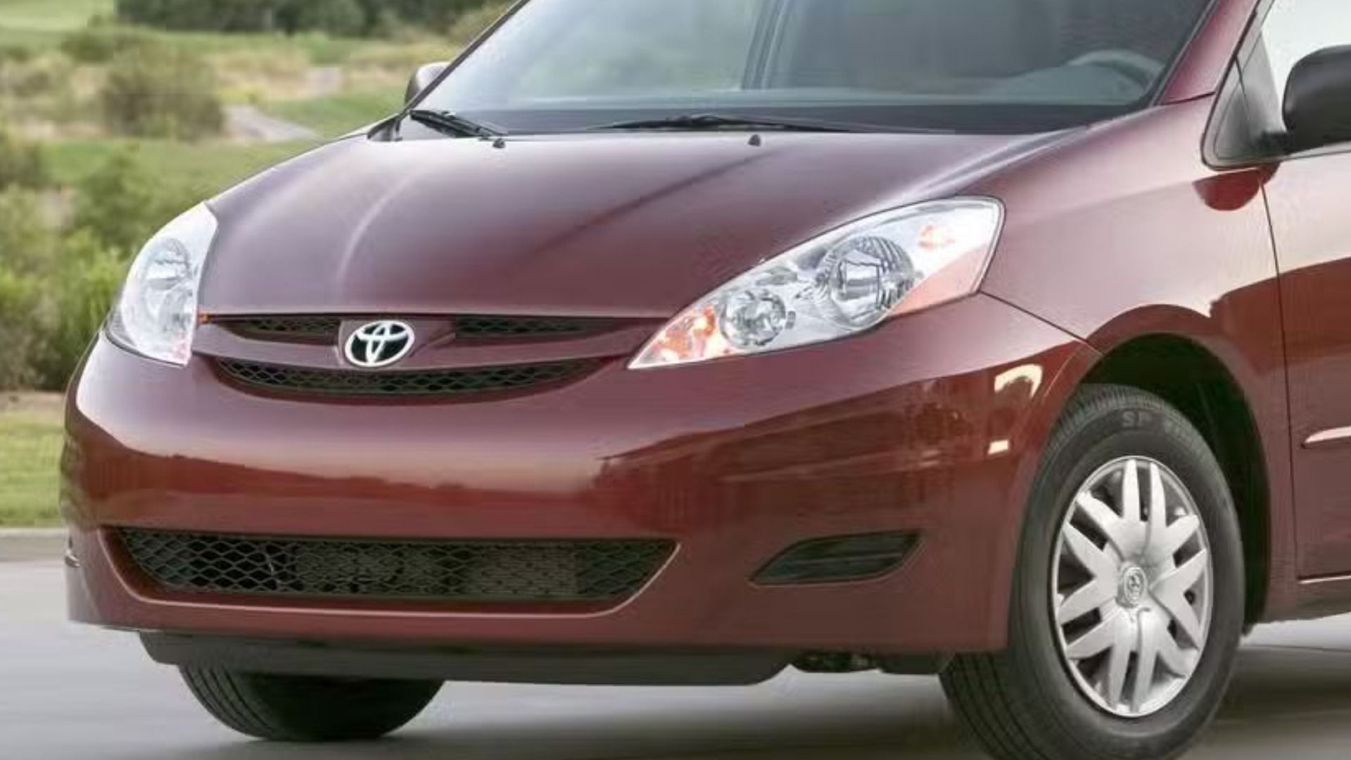 Nissan's Dumpy Box Is The Ideal Car For Families On A Seriously Small ...