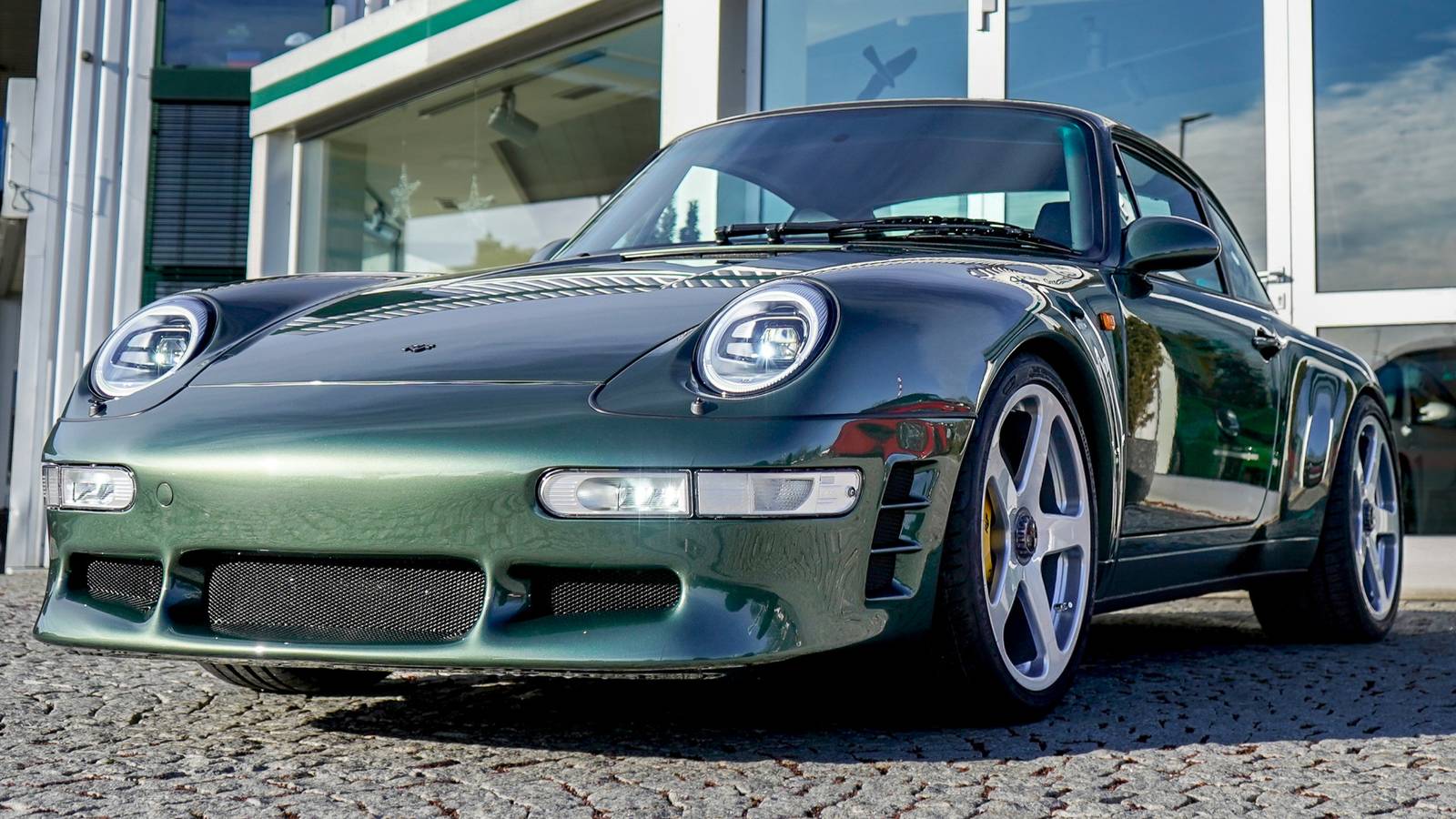 RUF's Porsche 911 993 Light Kit Will Brighten Owners' Days And Nights