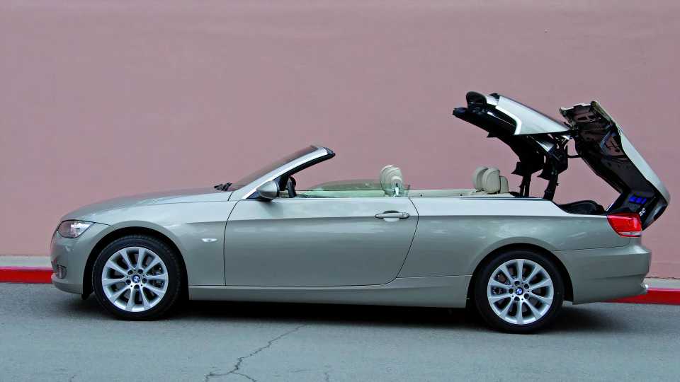 2011 BMW 3 Series Sedan Pricing, Photos & Specs