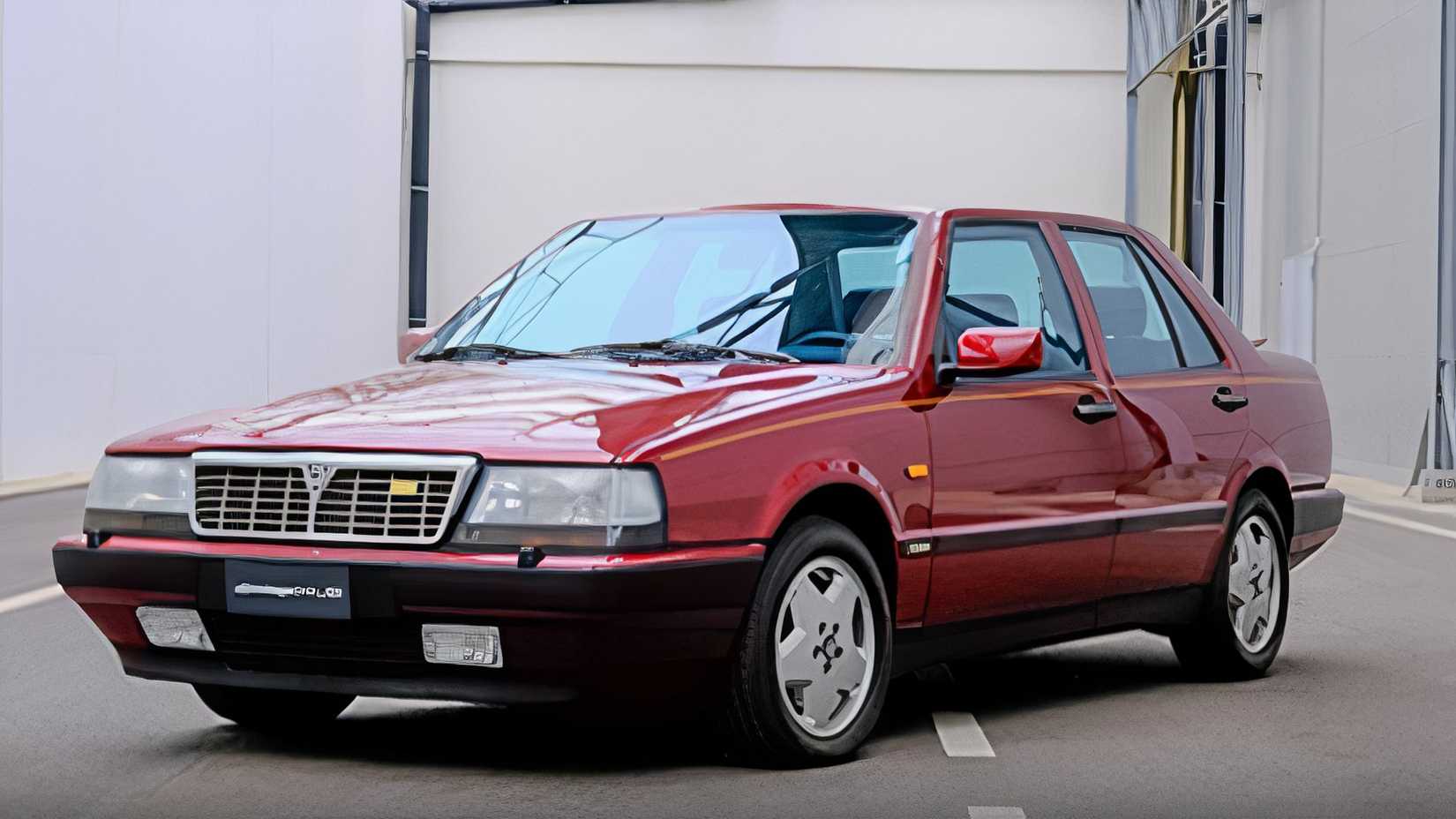 Lancia Thema 8.32: The First Car with Active Aerodynamics