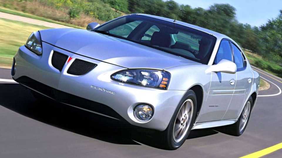 2008 Pontiac Grand Prix Pricing, Photos & Specs