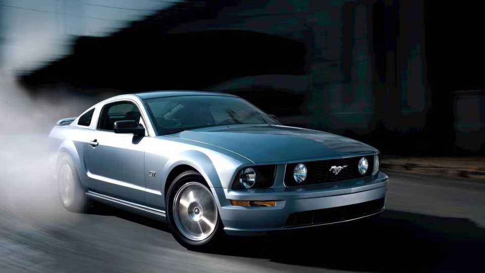 2009 Ford Mustang GT Coupe Pricing, Photos & Specs