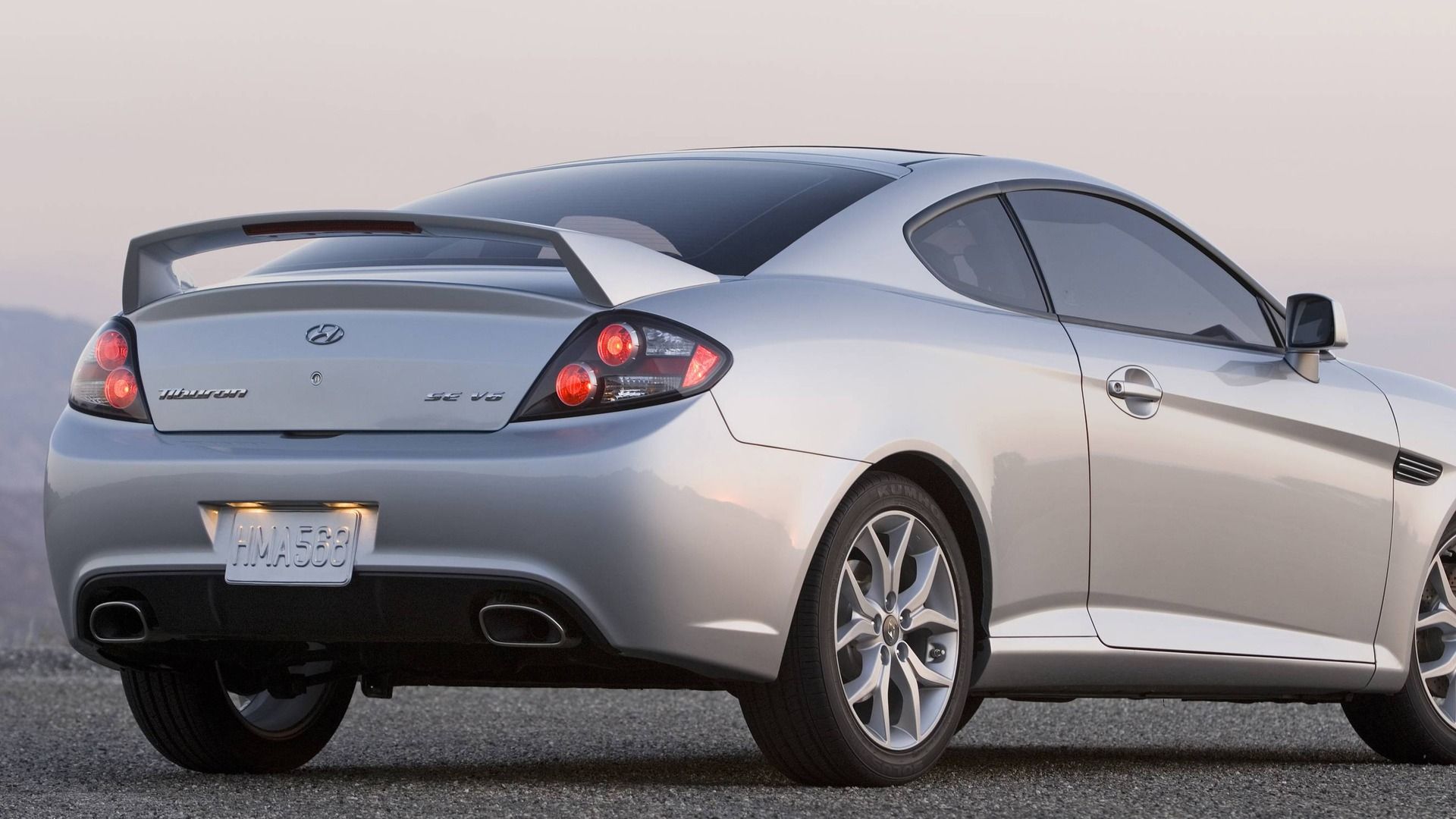 2008 Hyundai Tiburon Pricing, Photos & Specs