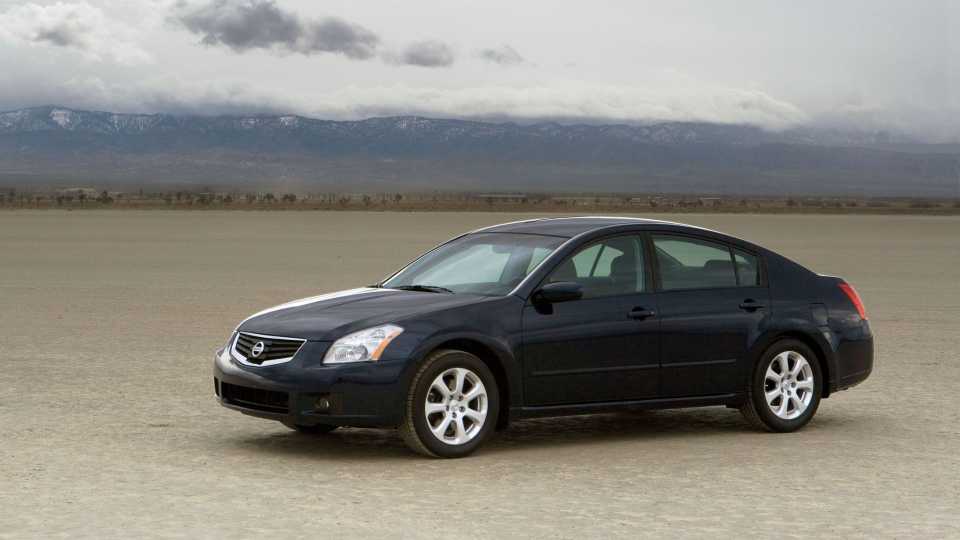 2008 Nissan Maxima Pricing, Photos & Specs