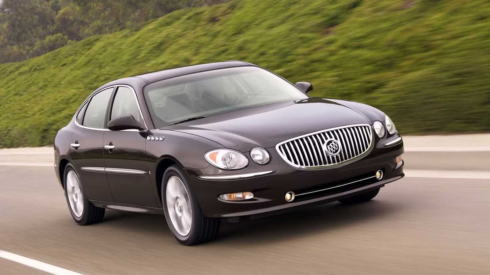 5300 V8-Powered Sedans: The Ultimate Late 00s Sleepers