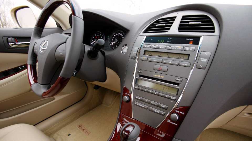 2009 Lexus ES Pricing, Photos & Specs