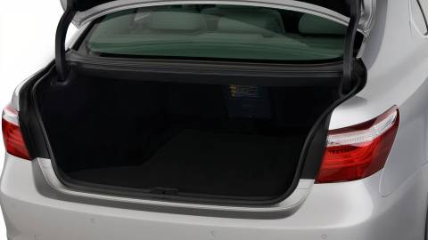 2008 Lexus LS Pricing, Photos & Specs