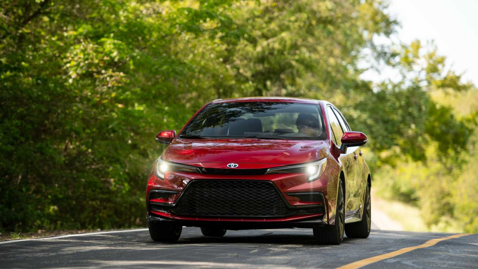 Toyota Hybrid Battery Warranty Makes Replacement Costs & Lifespan Less ...