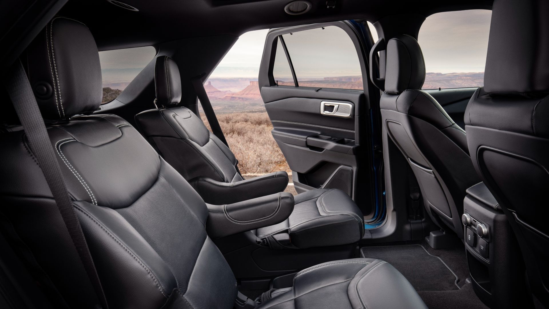 2025 Ford Explorer Images: Interior And Exterior Gallery