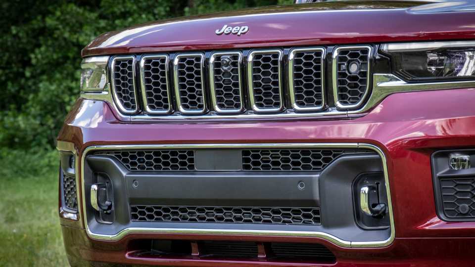 2025 Jeep Grand Cherokee Pricing, Photos & Specs