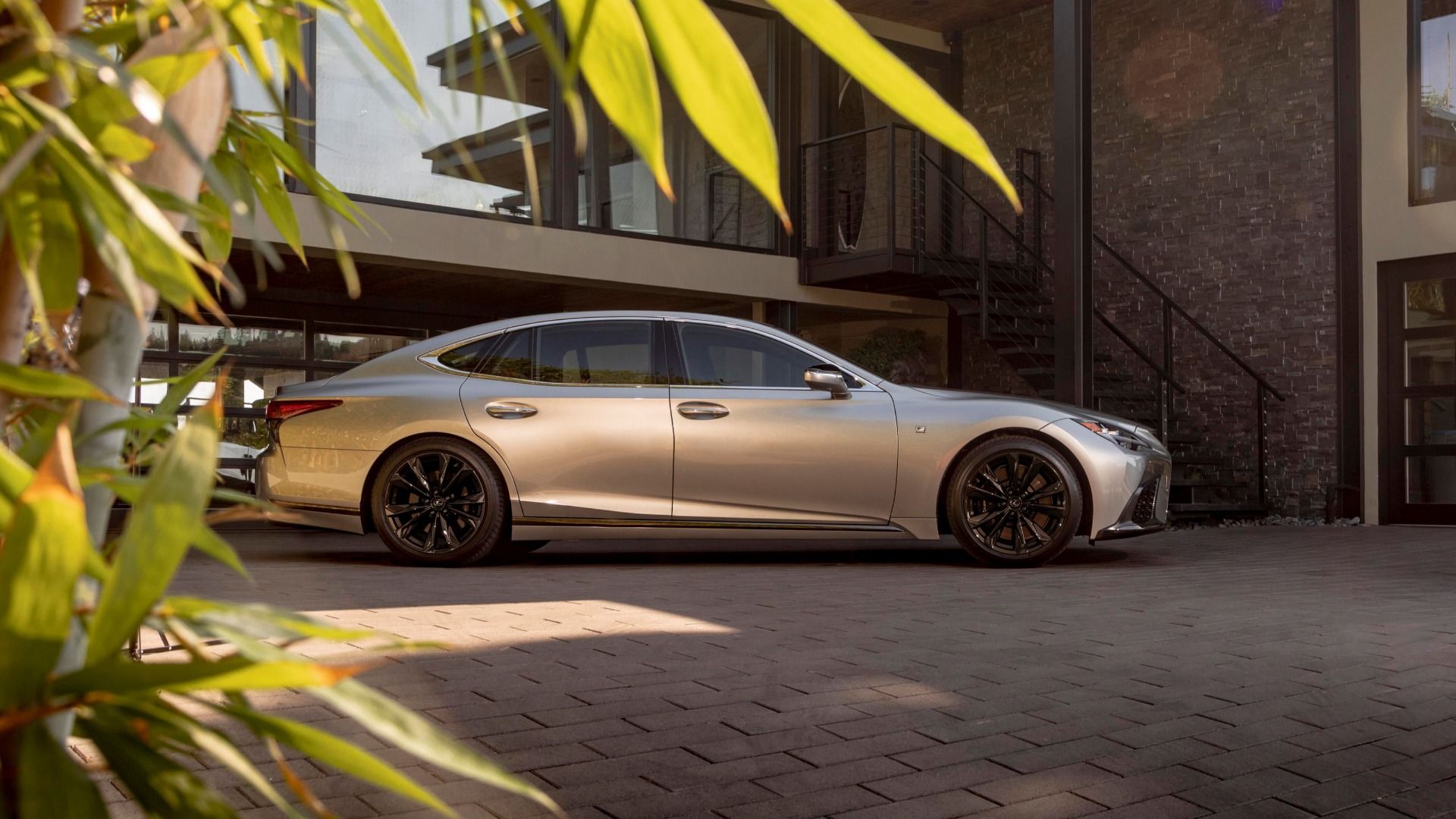 2025 Lexus LS Pricing, Photos & Specs