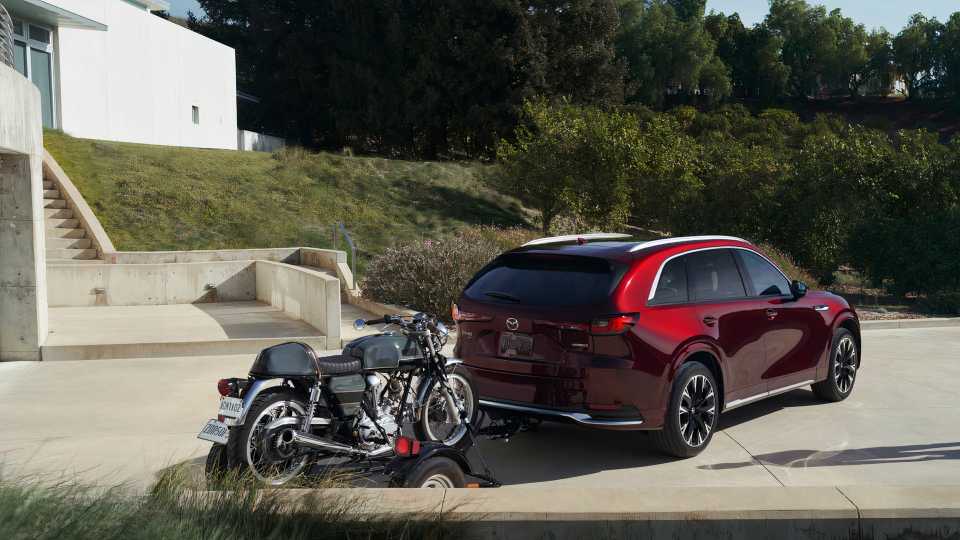 2025 Mazda CX-90 Pricing, Photos & Specs