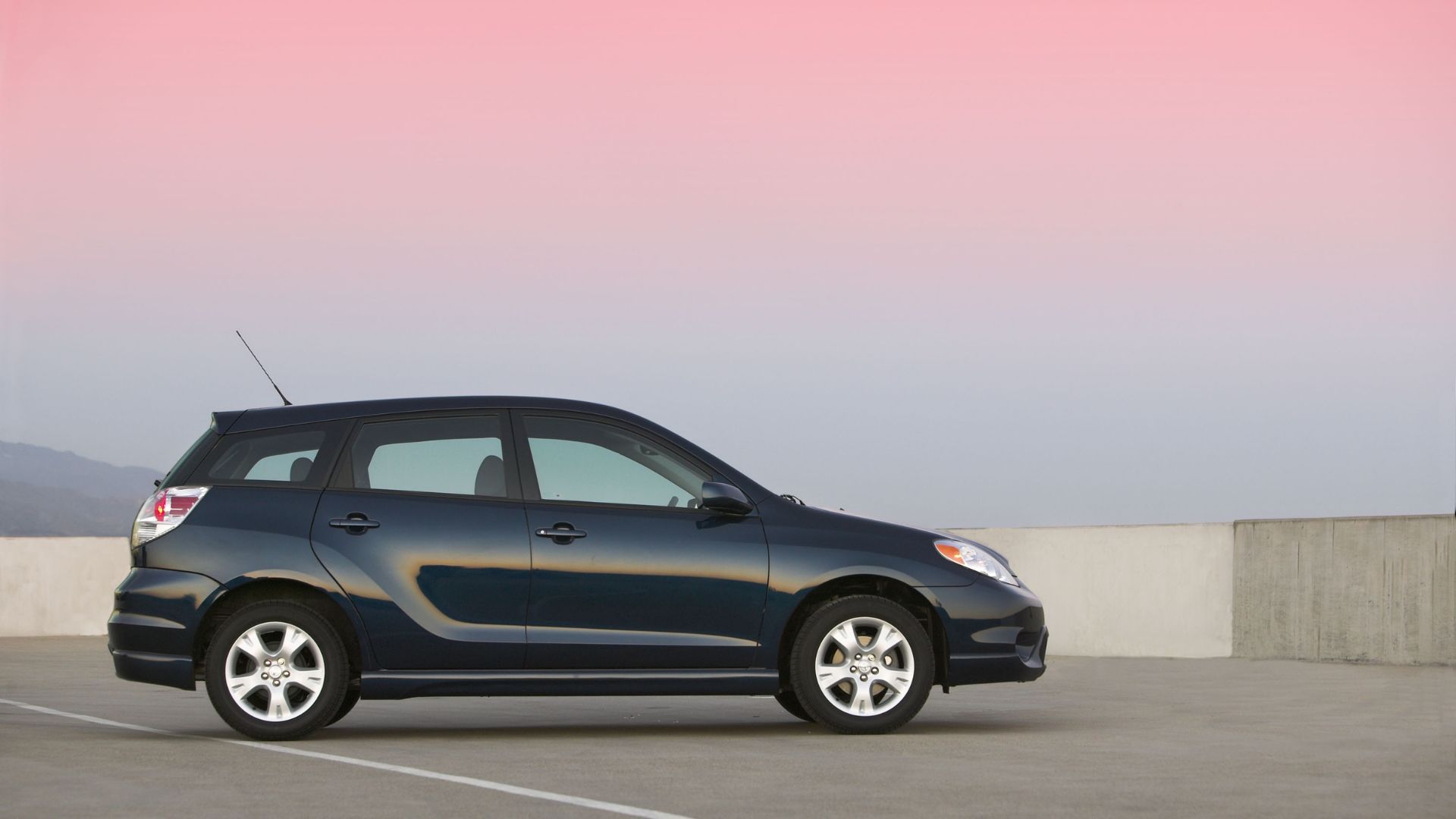 2008 Toyota Matrix Pricing, Photos & Specs