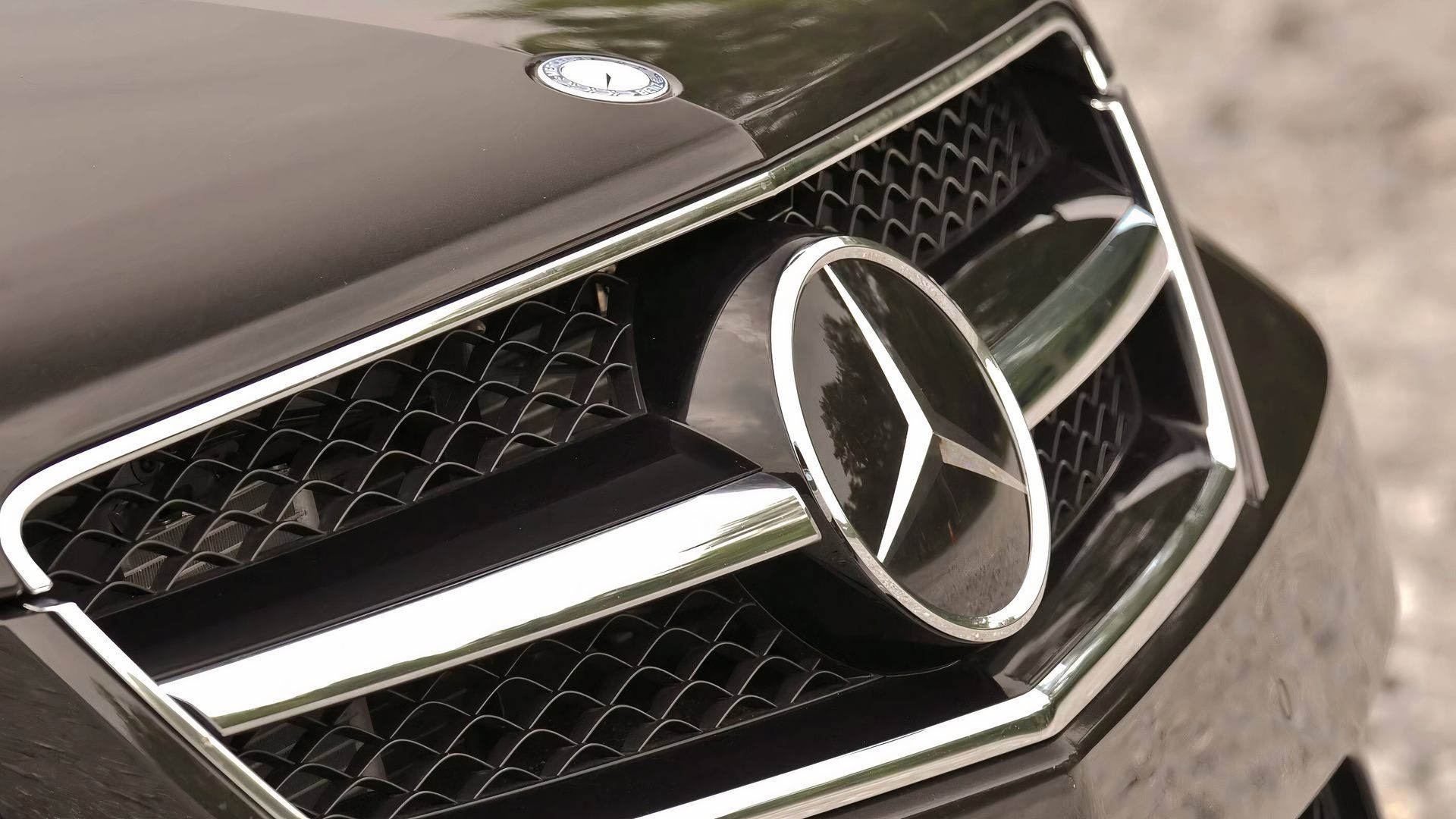 Mercedes Dodges Massive Fine After Reporting On Rivals' Shady Cartel