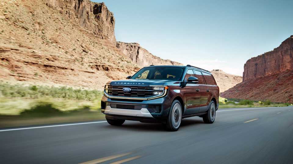 2025 Ford Expedition Pricing, Photos & Specs
