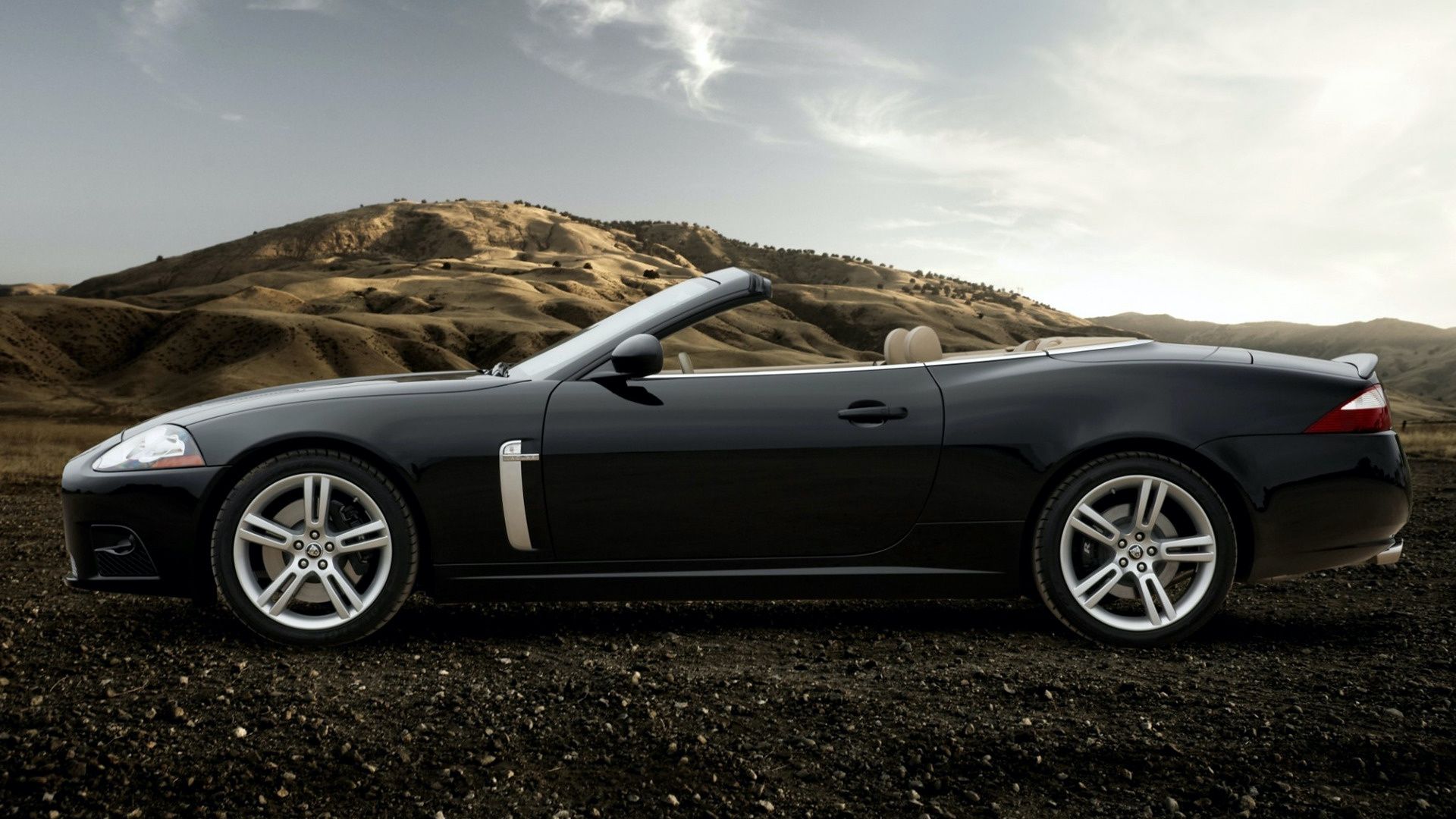 2008 Jaguar XKR Coupe Pricing, Photos & Specs