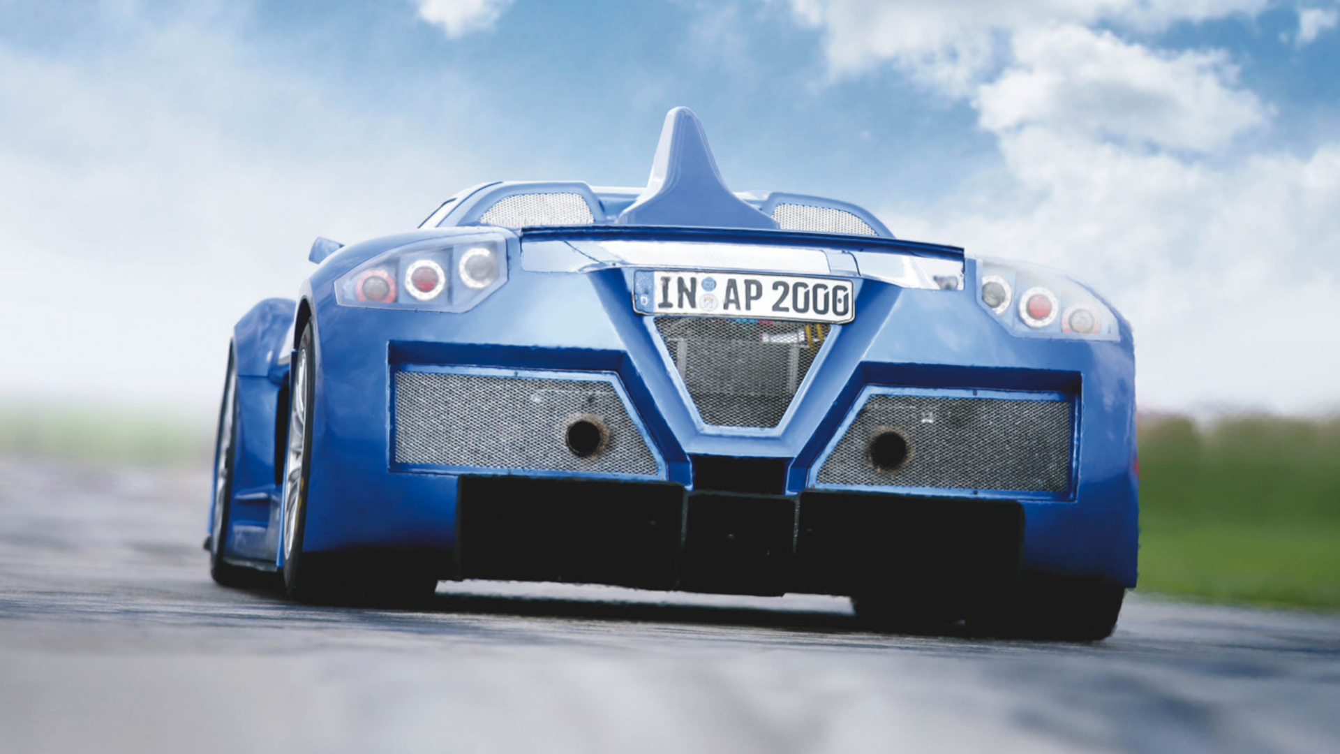 The Supercar That Proved People Don't Want Road-Legal Racing Cars